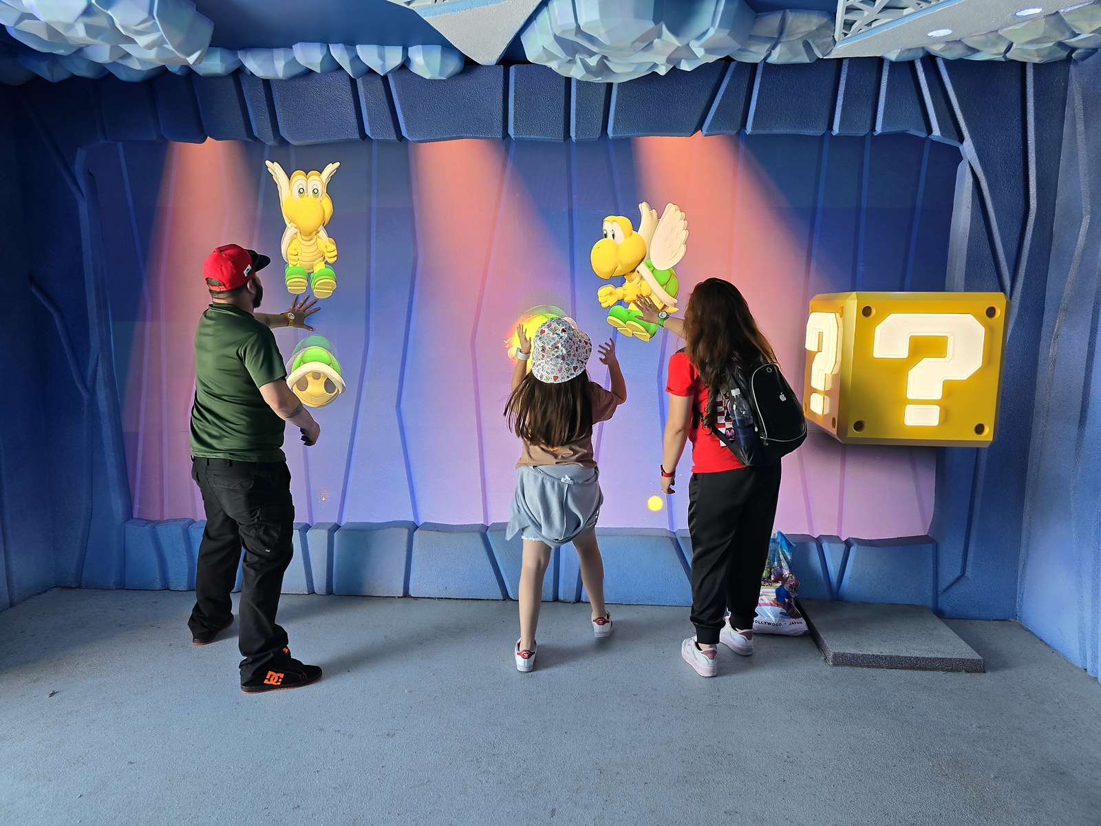 New Power-Up wall adds more interactive games at Super Nintendo World ...
