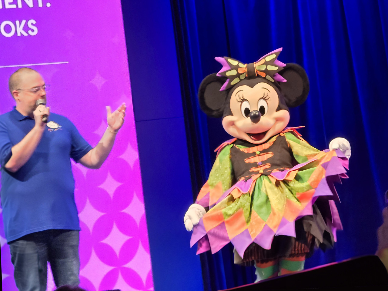 D23 2024: Minnie Mouse offers sneak peek of upcoming Halloween outfit ...