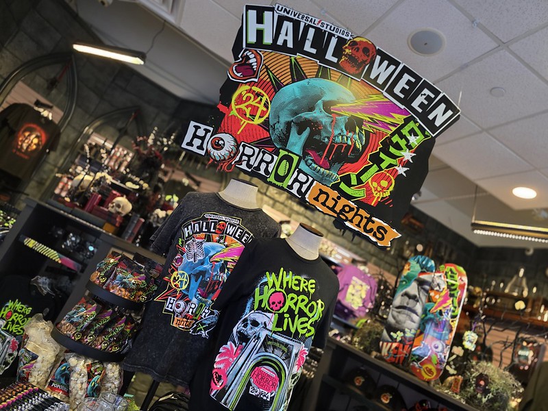 MERCH RUN: What’s in store for 2024 Halloween Horror Nights Hollywood ...