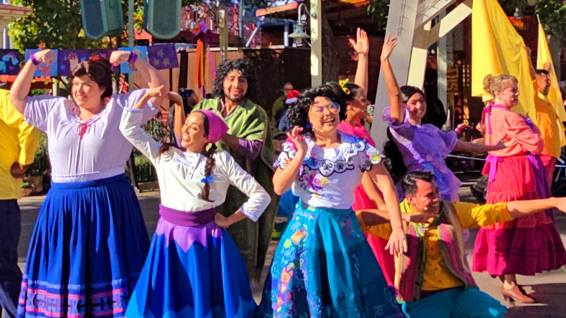 GUIDE: “Mirabel’s Gifts of the Season” at DCA for 2025 #DisneyHolidays ...