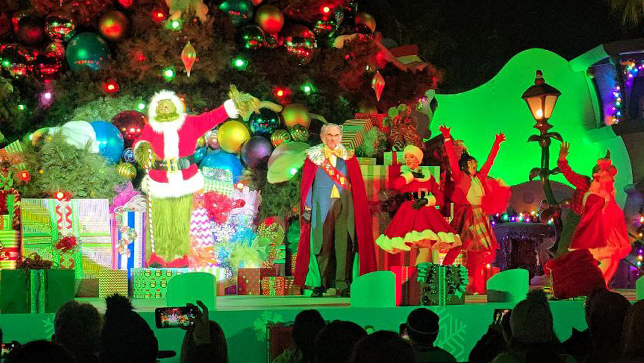GUIDE: Grinchmas Tree Lighting for 2024 holidays at Universal Hollywood ...