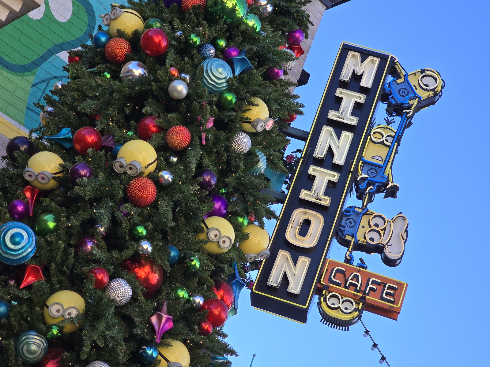 GUIDE: Merry Minions! Holiday fun for 2024 season at Universal ...
