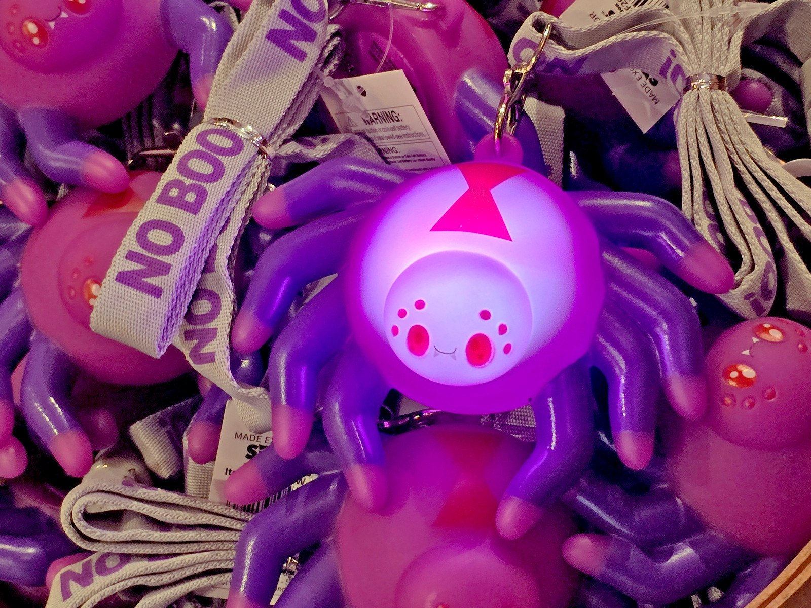 GUIDE: New 2025 No-Boo Necklaces for scare immunity at Knott’s Scary ...