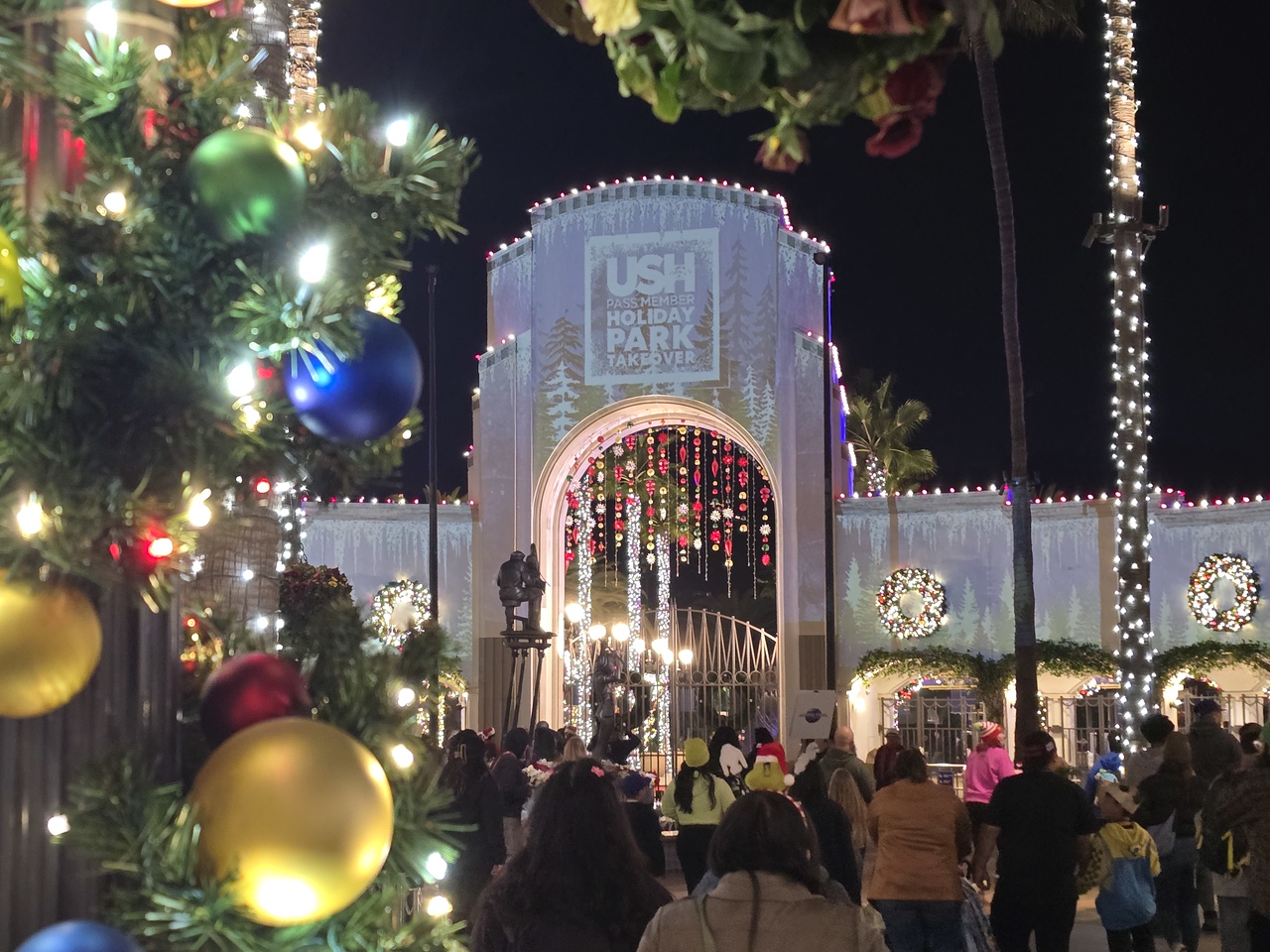 WHAT TO KNOW: Pass Member Holiday Park Takeover 2025 at Universal ...