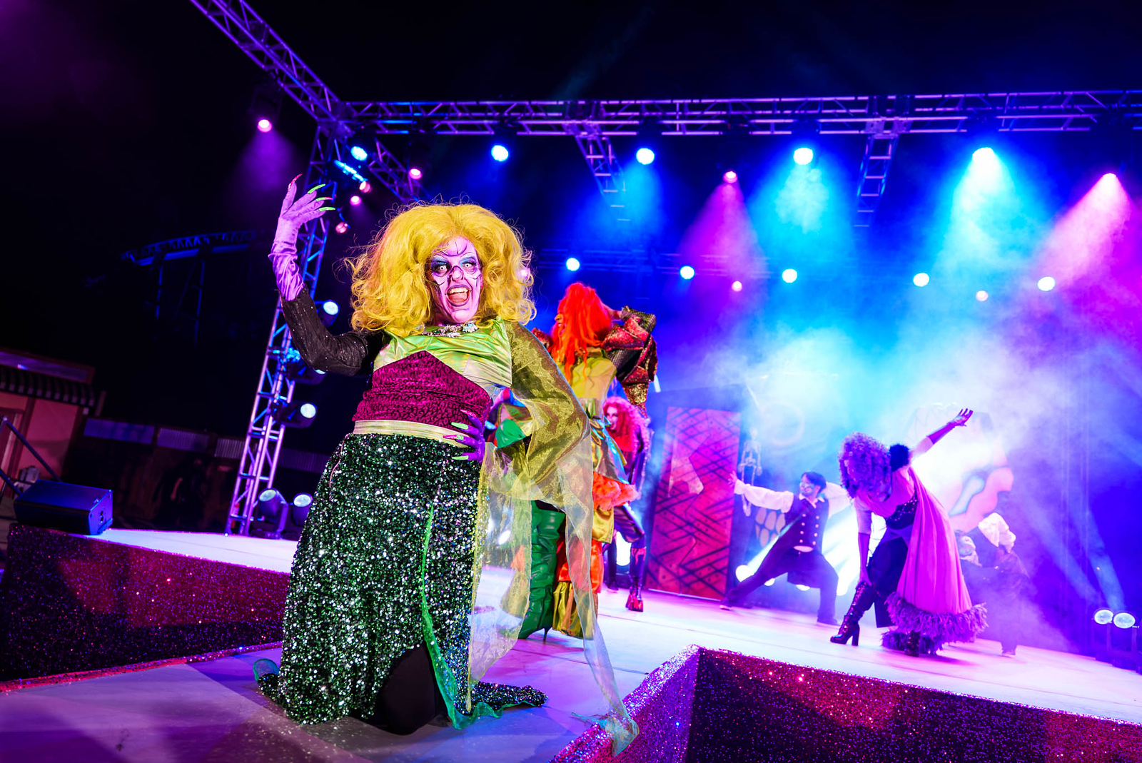 GUIDE: Margo Rita’s Monster Ball at 2025 Fright Fest, Magic Mountain ...