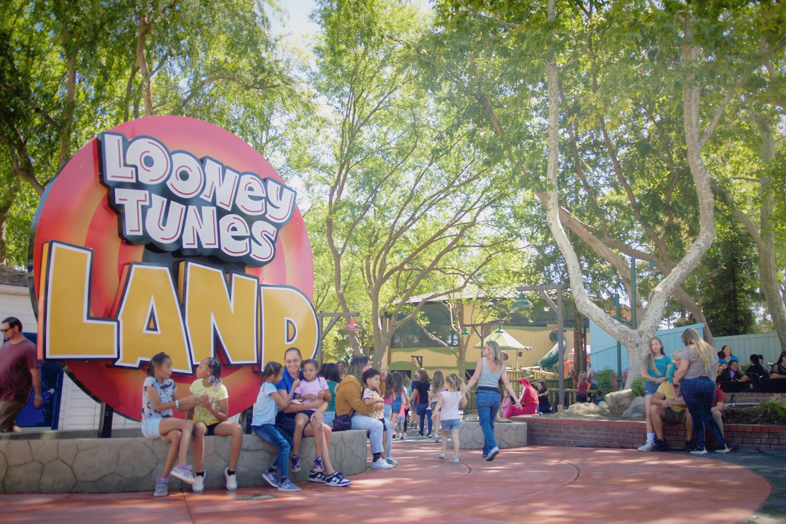 Looney Tunes Land officially opens at Six Flags Magic Mountain ...